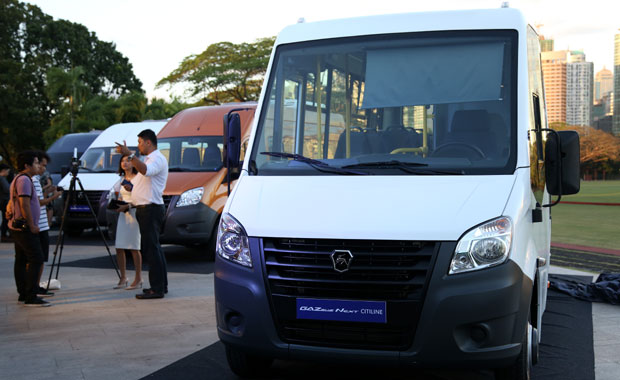 Russian automaker GAZ brings in minibuses for PHUV public jeepney ...