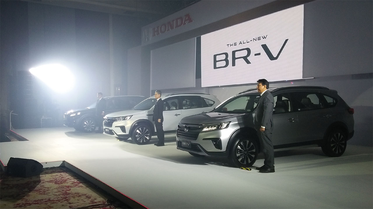 New upsized, upscaled Honda BR-V follows in bestselling original CR-V’s ...